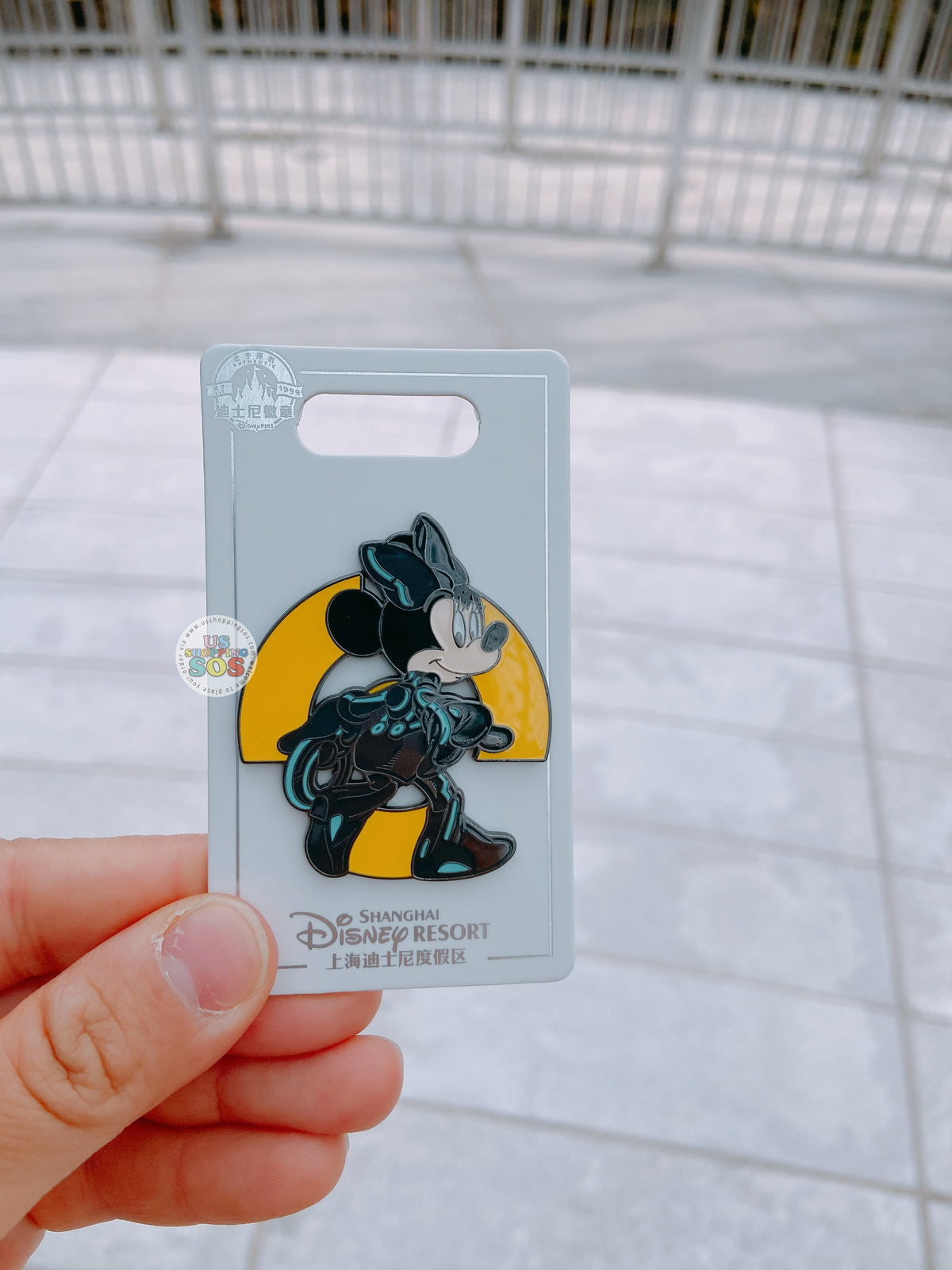 SHDL - Tron Lightcycle Power Run x Minnie Mouse Pin (With Background ...