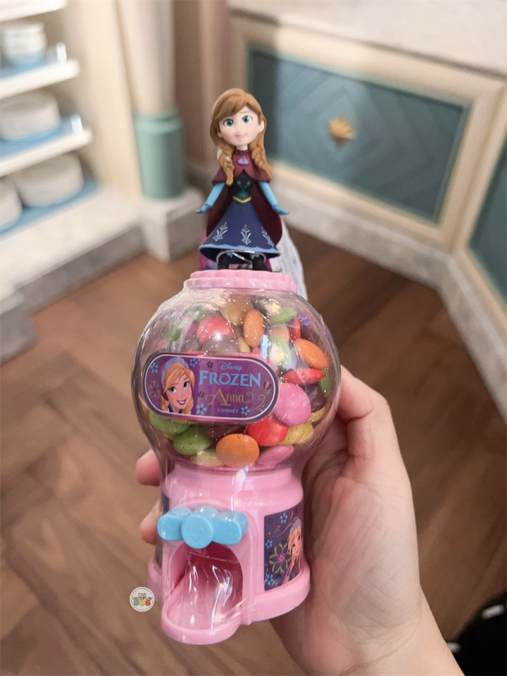 HKDL - World of Frozen Anna Chocolate & Candy Vending Machine ...