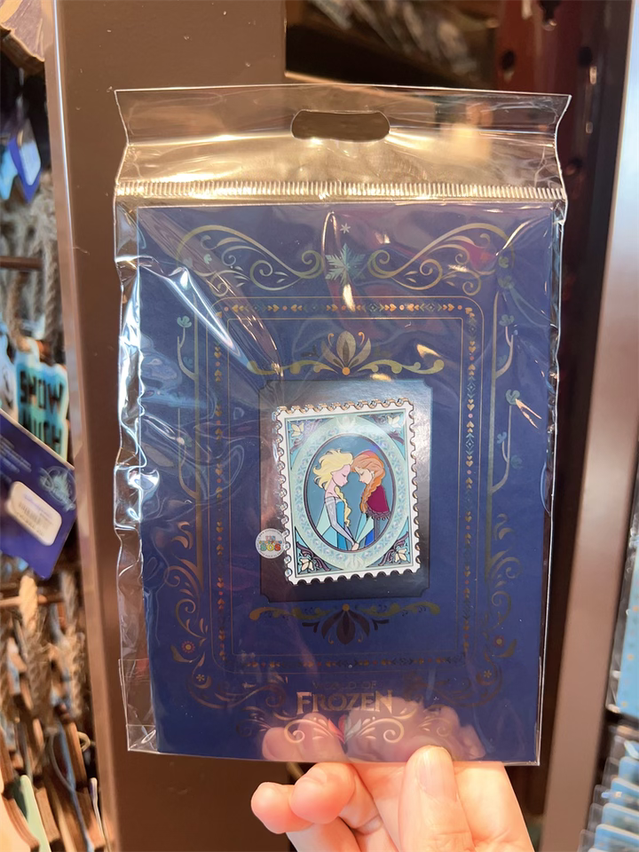 HKDL - World of Frozen Anna & Elsa Stamp Shaped Pin — USShoppingSOS